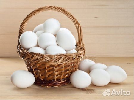 Яйцо куриное домашнее