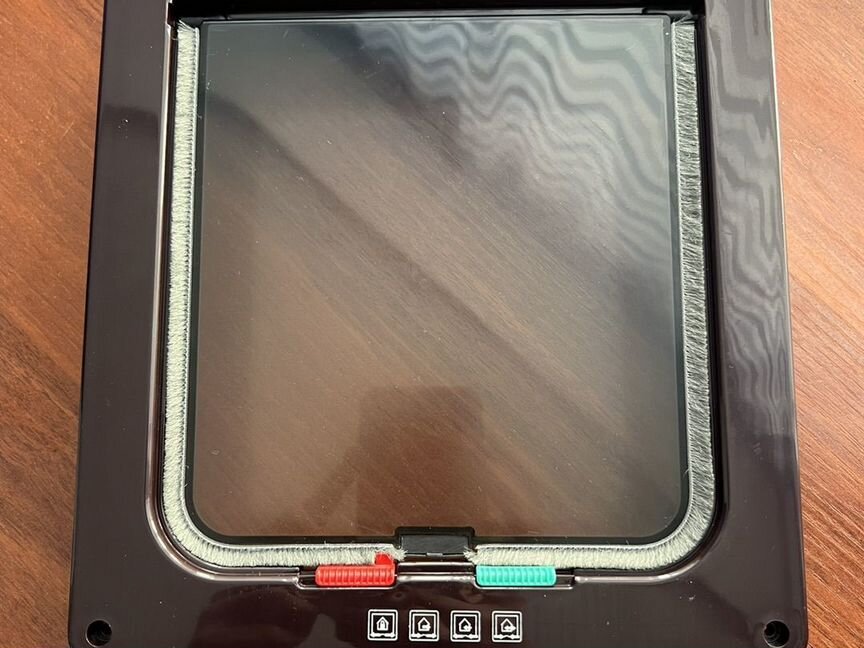 Дверка для кошки, собаки