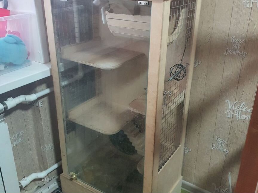 Витрина для шиншилл б/у