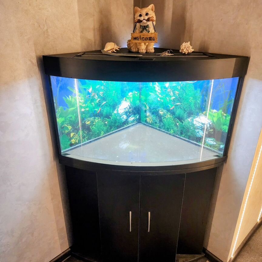 Аквариум с тумбой. 120 л