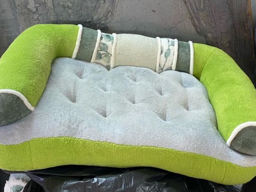 Диван для животных