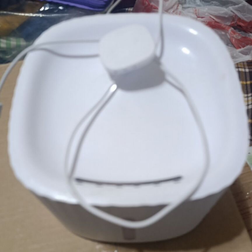 Фонтан поилка для кошек