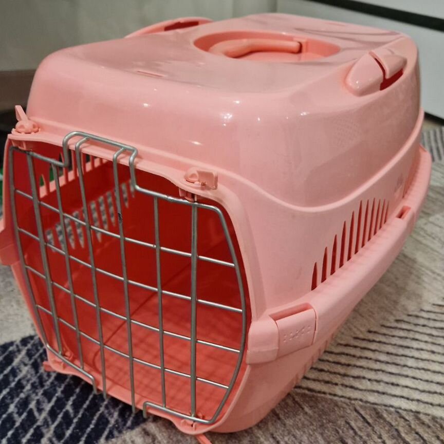 Переноска для кошек пластиковая