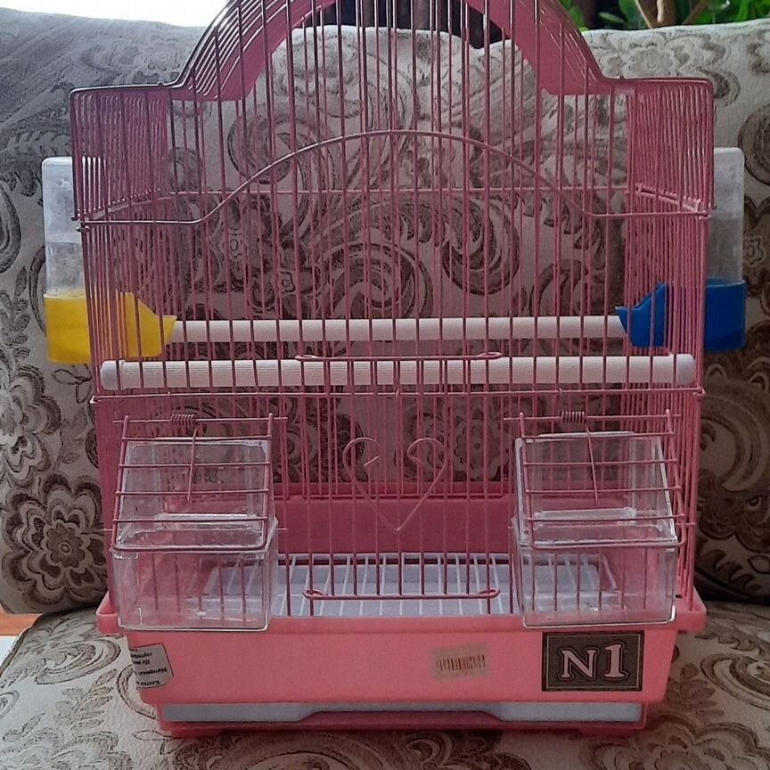 Продаю новую клетку для попугаев