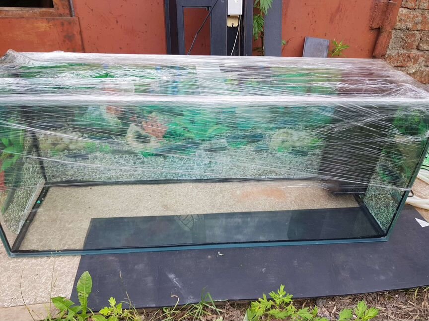Аквариум в хорошем состоянии 30/42/100 см 126 литр