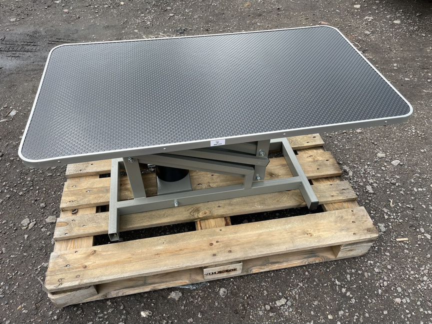 Стол для груминга