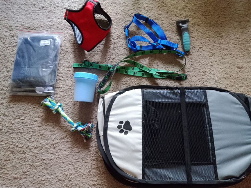 Набор для щенка, шлейки, поводок, манеж, чесалка