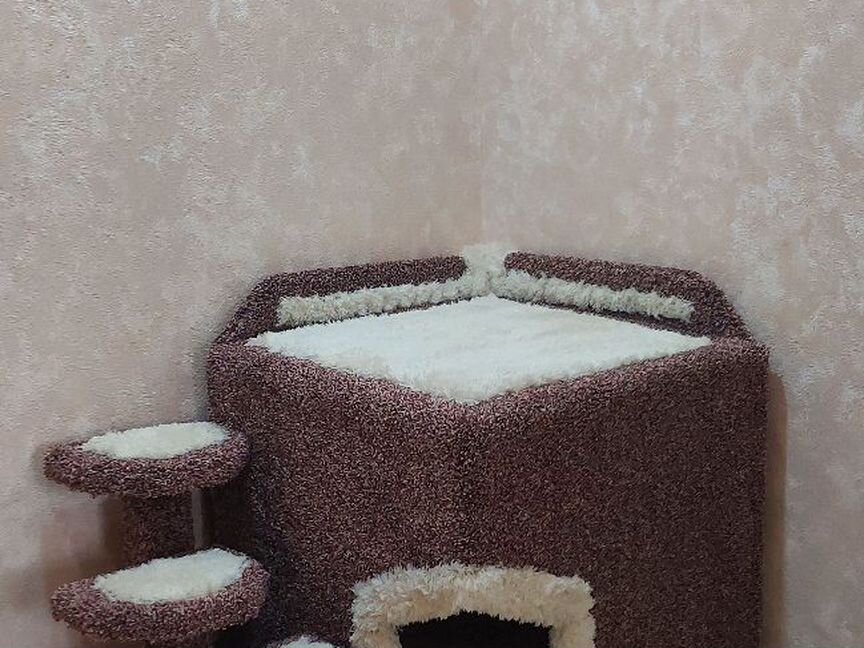 Лежанки и домики для собак