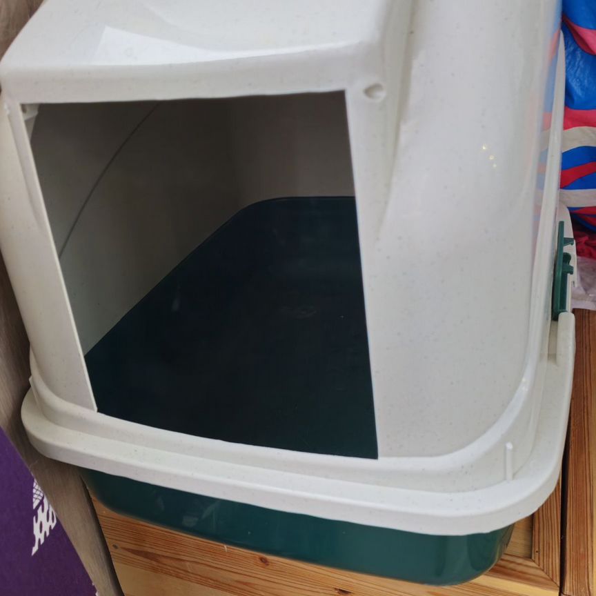 Закрытый лоток