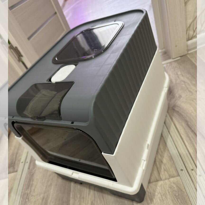 Закрытый лоток для кошек