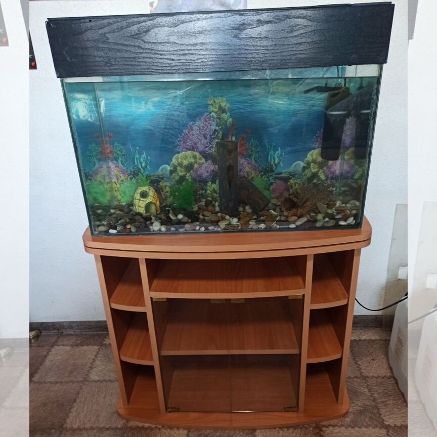 Аквариум с тумбой