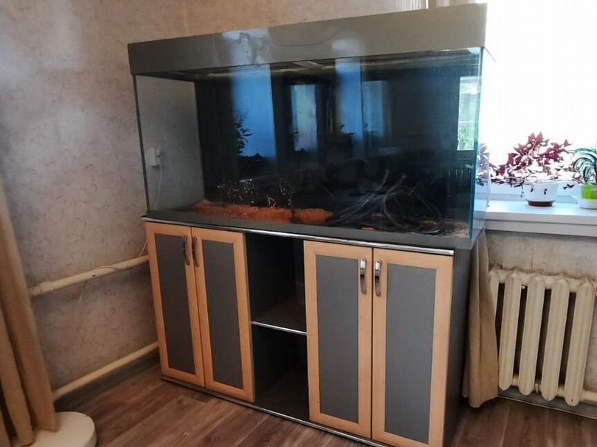 Аквариум с тумбой 600л