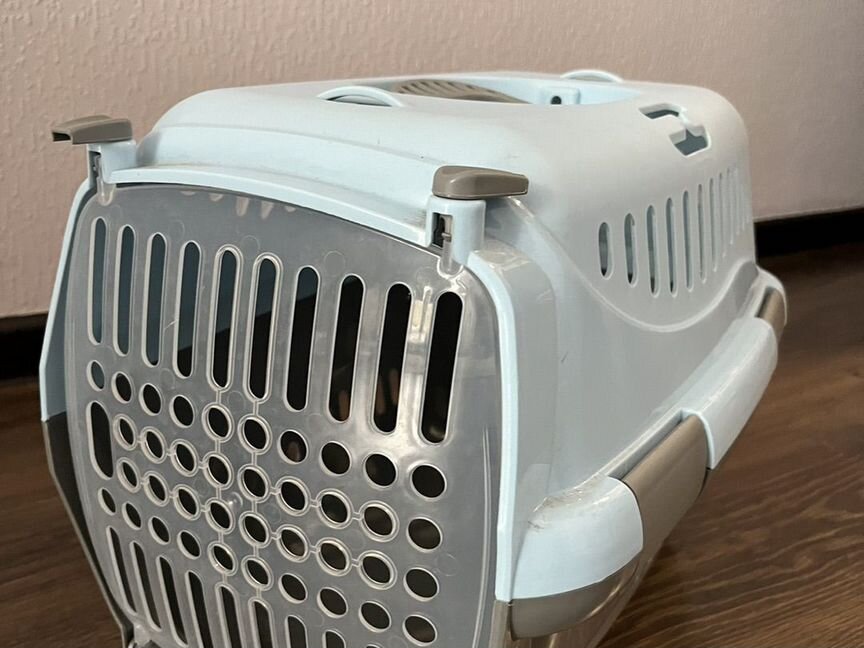 Переноска для животных пластиковая