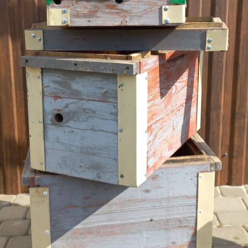 Улья для пчел Дадан