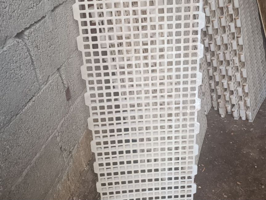 Решетчатые полы для птиц