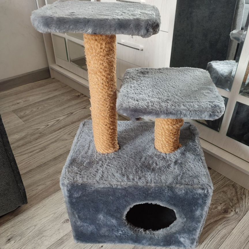 Кошачий домик с когтеточкой б/у