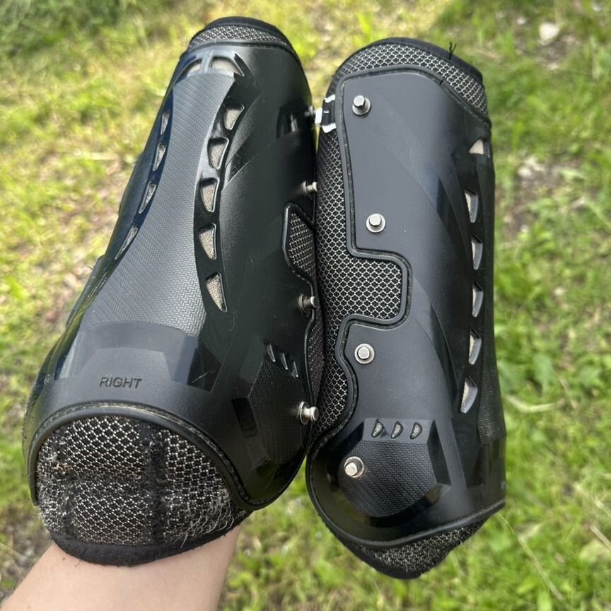 Ногавки для лошади