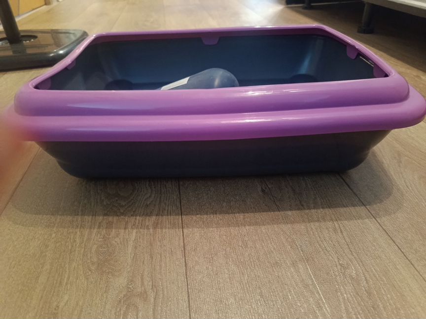 Горшок для кошек и совок