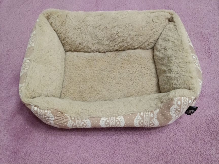 Лежанка для кошек