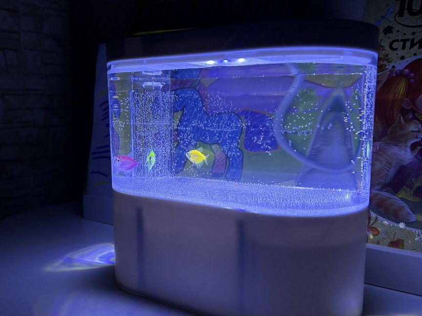 Аквариум с фильтром и светом