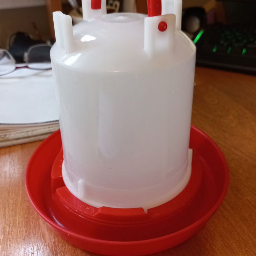 Поилка для птиц