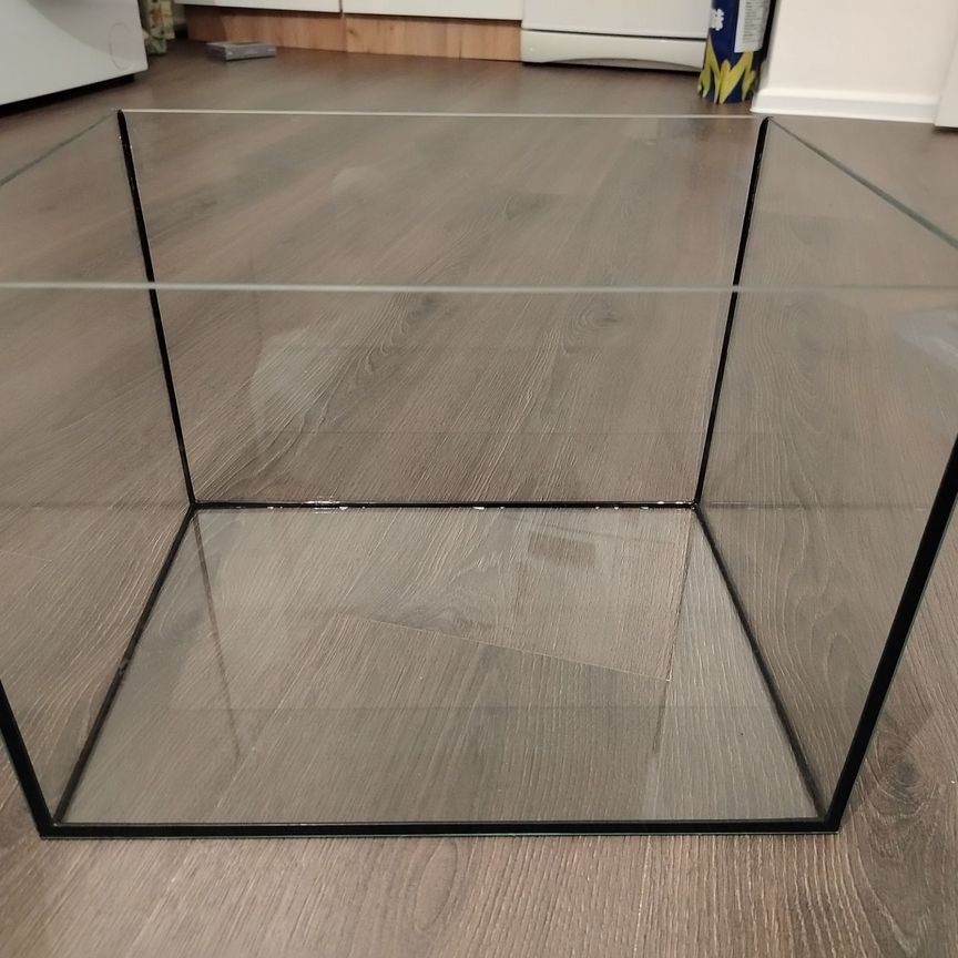 Аквариум, фильтр, обогреватель, термометр