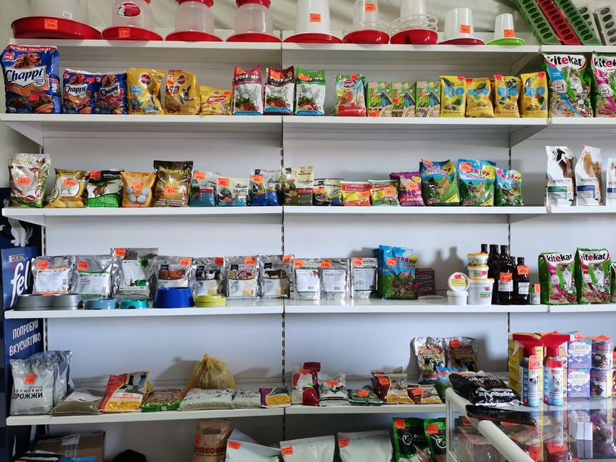 Корма для сельскохозяйственных и домашних животных