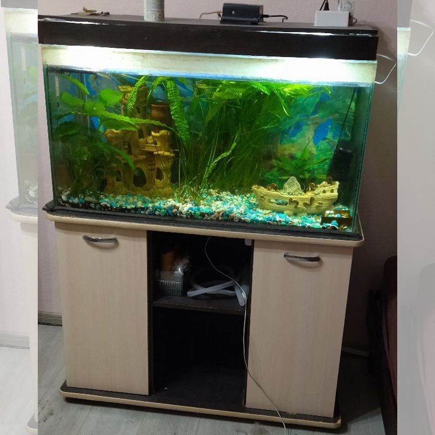 Аквариум с тумбой 190 литров