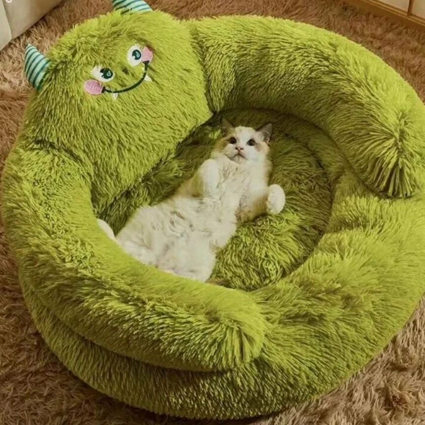 Лежанка для кошек новая 60 см