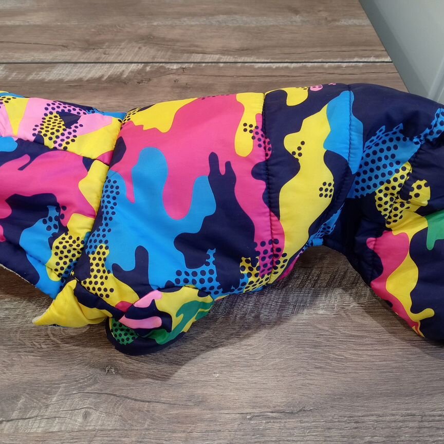 Продается зимний комбинезон для собак мальчика