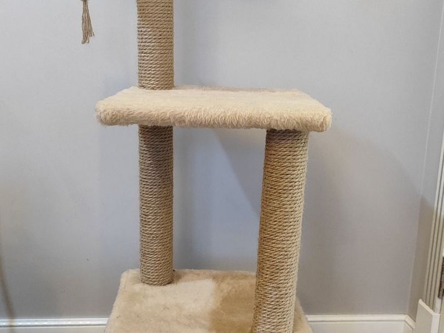 Домик для кошки с когтеточкой