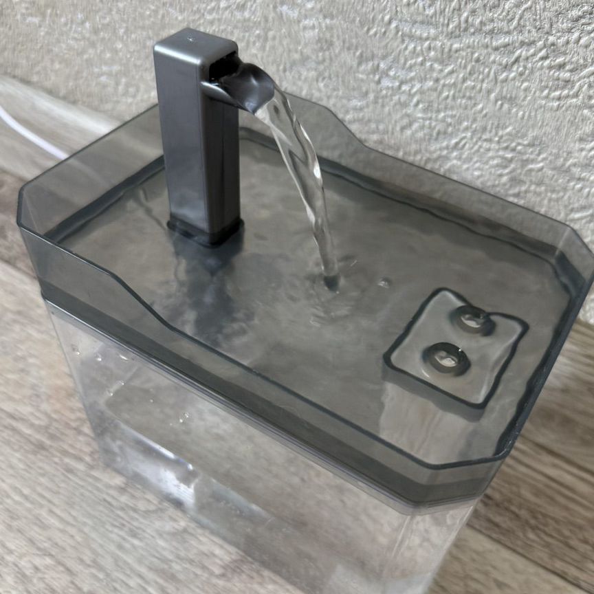 Поилка для кошек