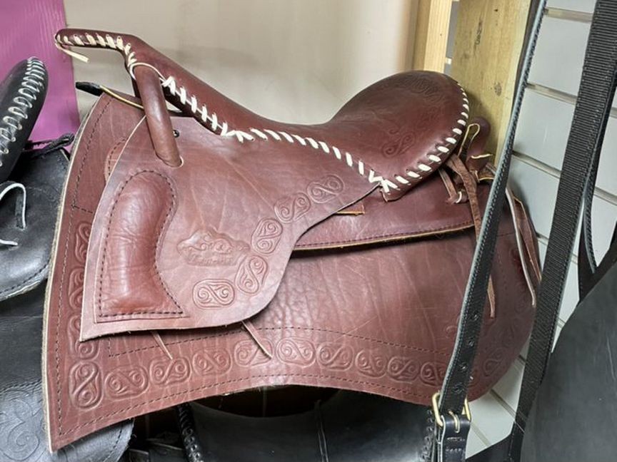 Седло выездное