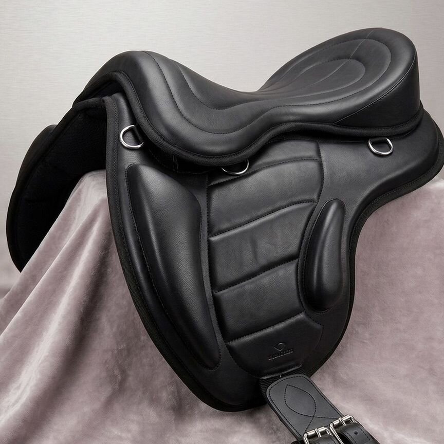 Седло для лошади безленчиковое