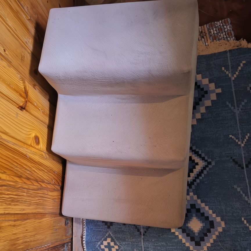 Продаю лестницу для животных