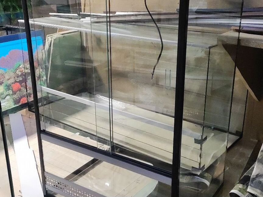 Аквариумы от 5л-3 тонн
