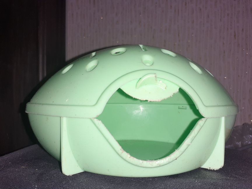 Домик-переноска для грызунов с дверкой разборный