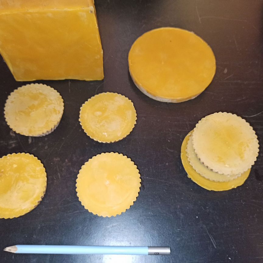 Воск пчелиный