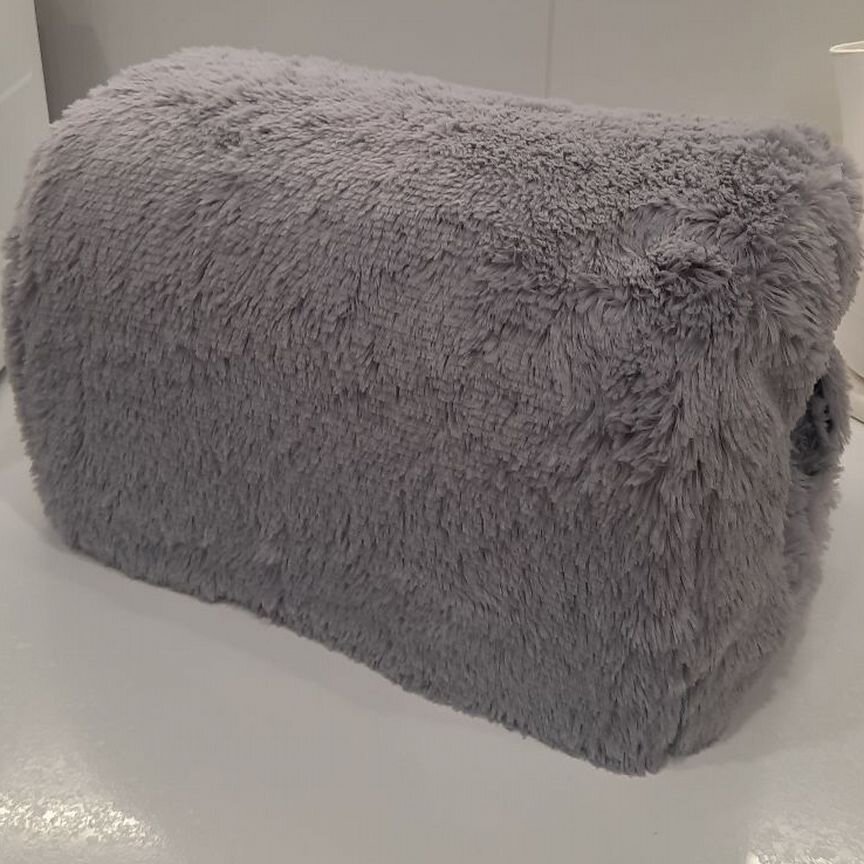 Лежанка домик для собак и кошек