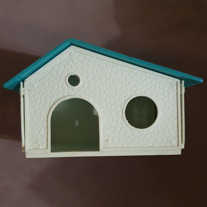 Домик для хомяка пластиковый