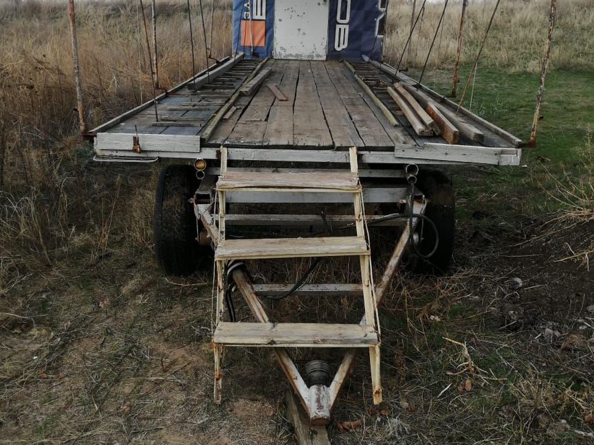 Пчелоприцеп