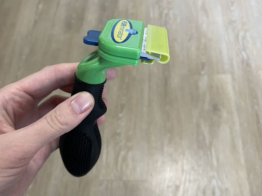 Расческа для собак furminaror размер S оригинал