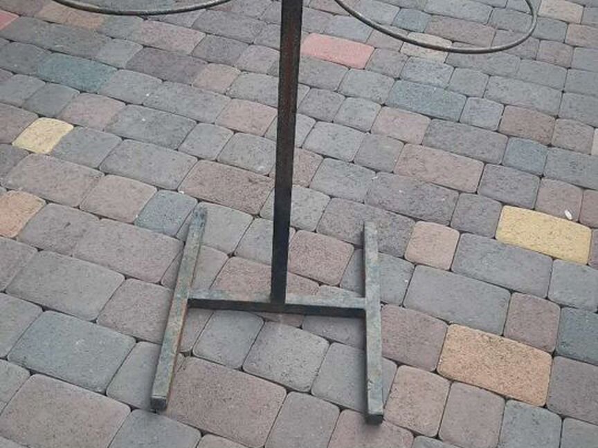 Подставка для мисок