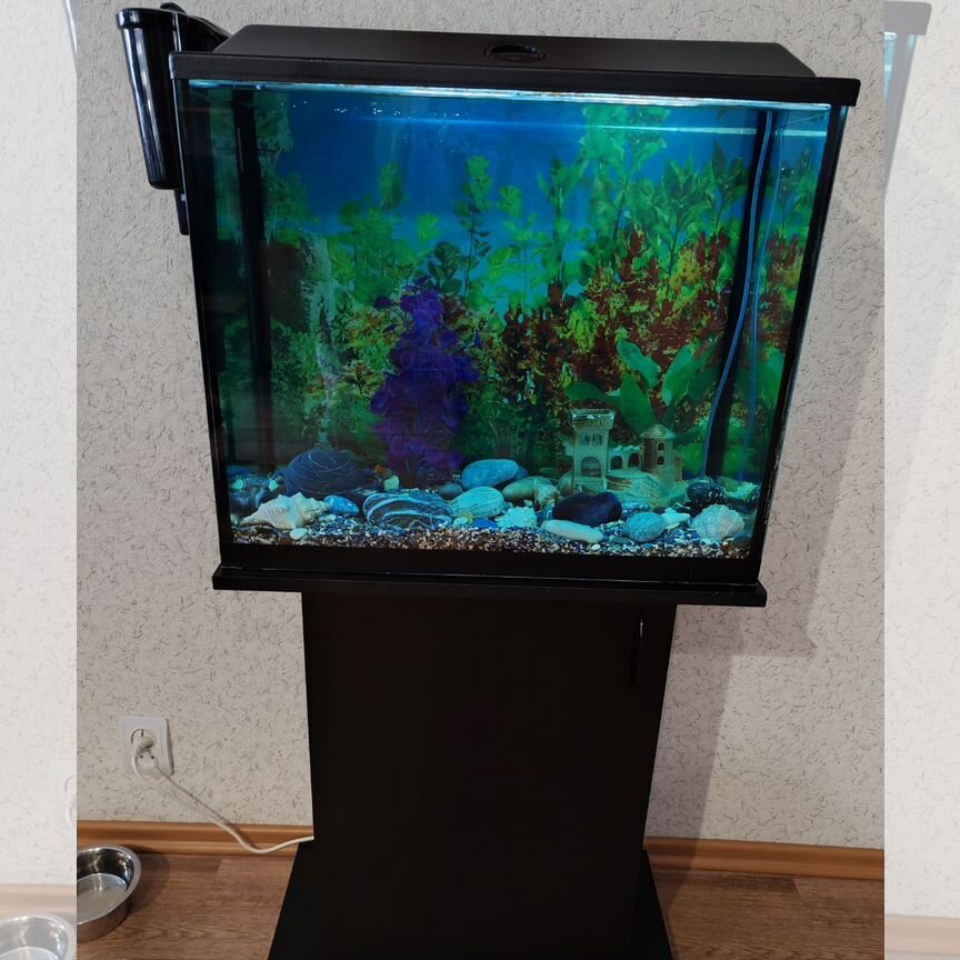 Аквариум 95 литров с тумбой