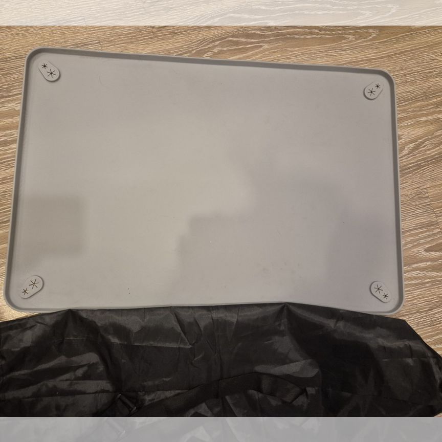 Коврик силиконовый под пеленки для собак/кошек