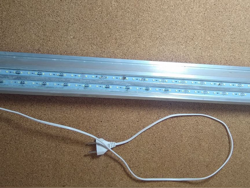 Светильник диодный для аквариума. Не раб.80 см