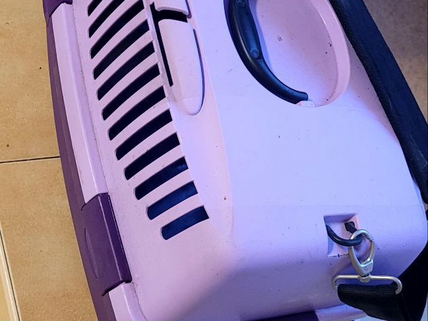 Переноска для кошек пластиковая