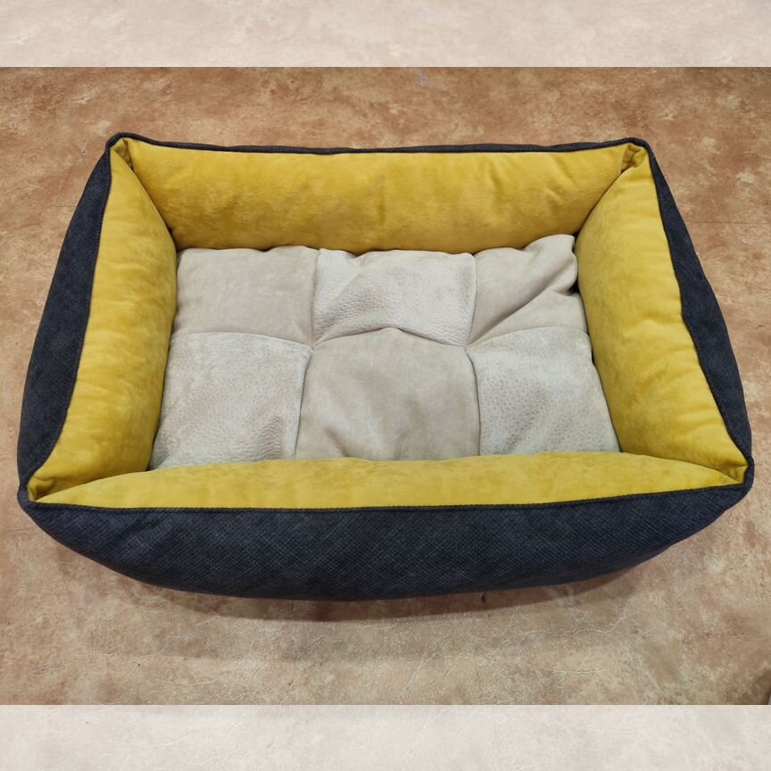 Лежанка для собак и кошек