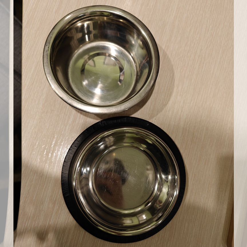 Миска для кота