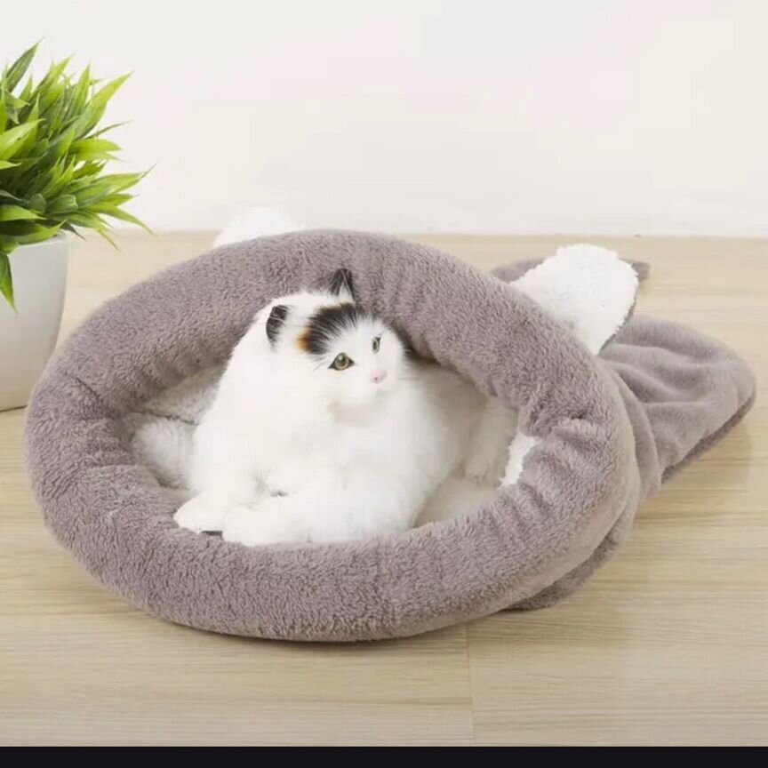 Лежанка для кошек